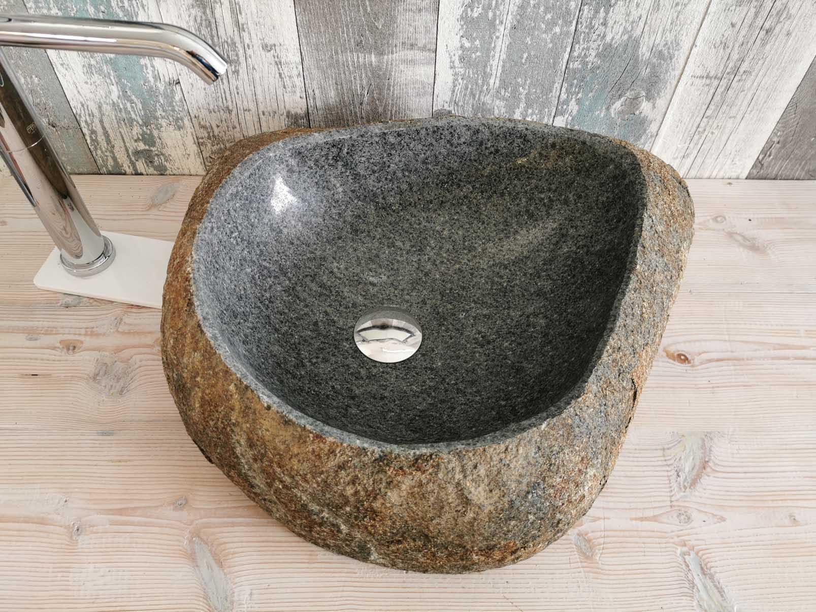 Lavello in pietra, perfetti no difetti. Nuovi arrivi